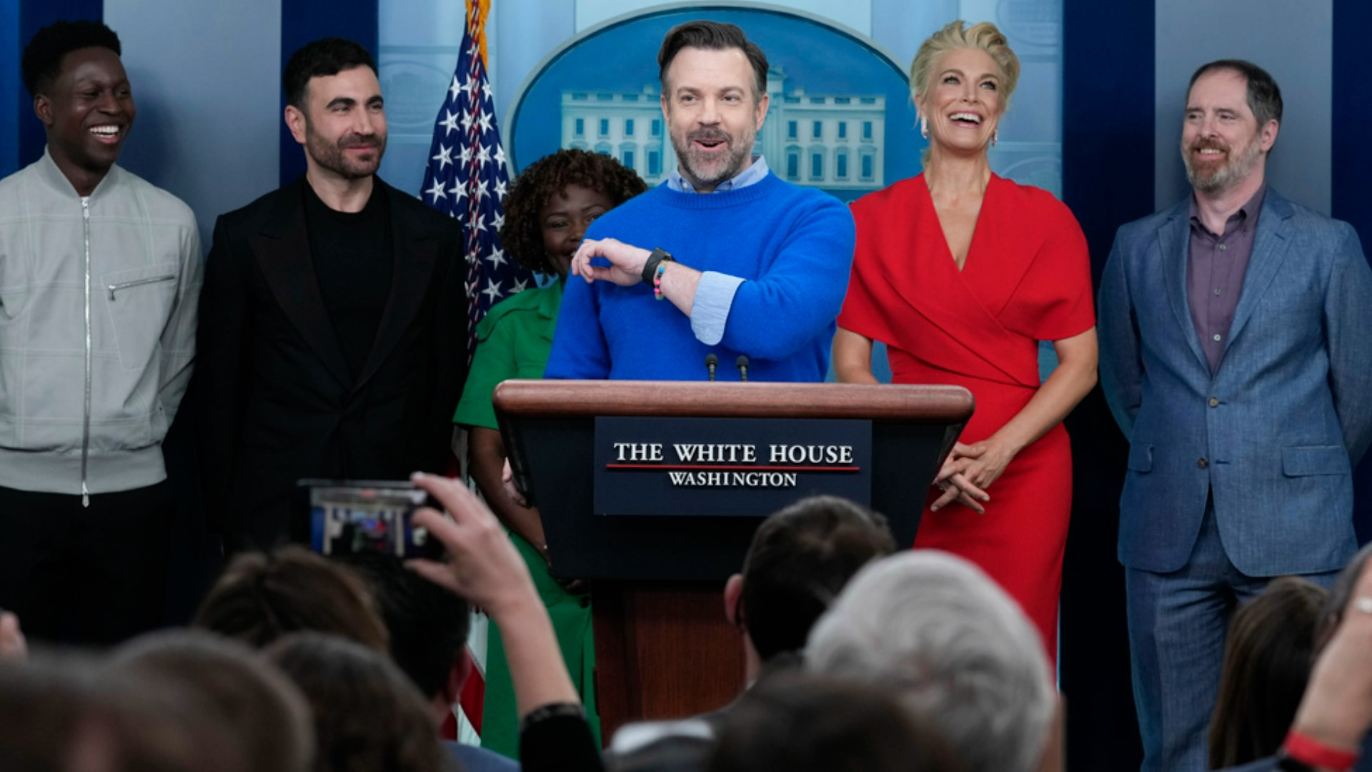 'Ted Lasso' cast promotes mental health at White House | whas11.com