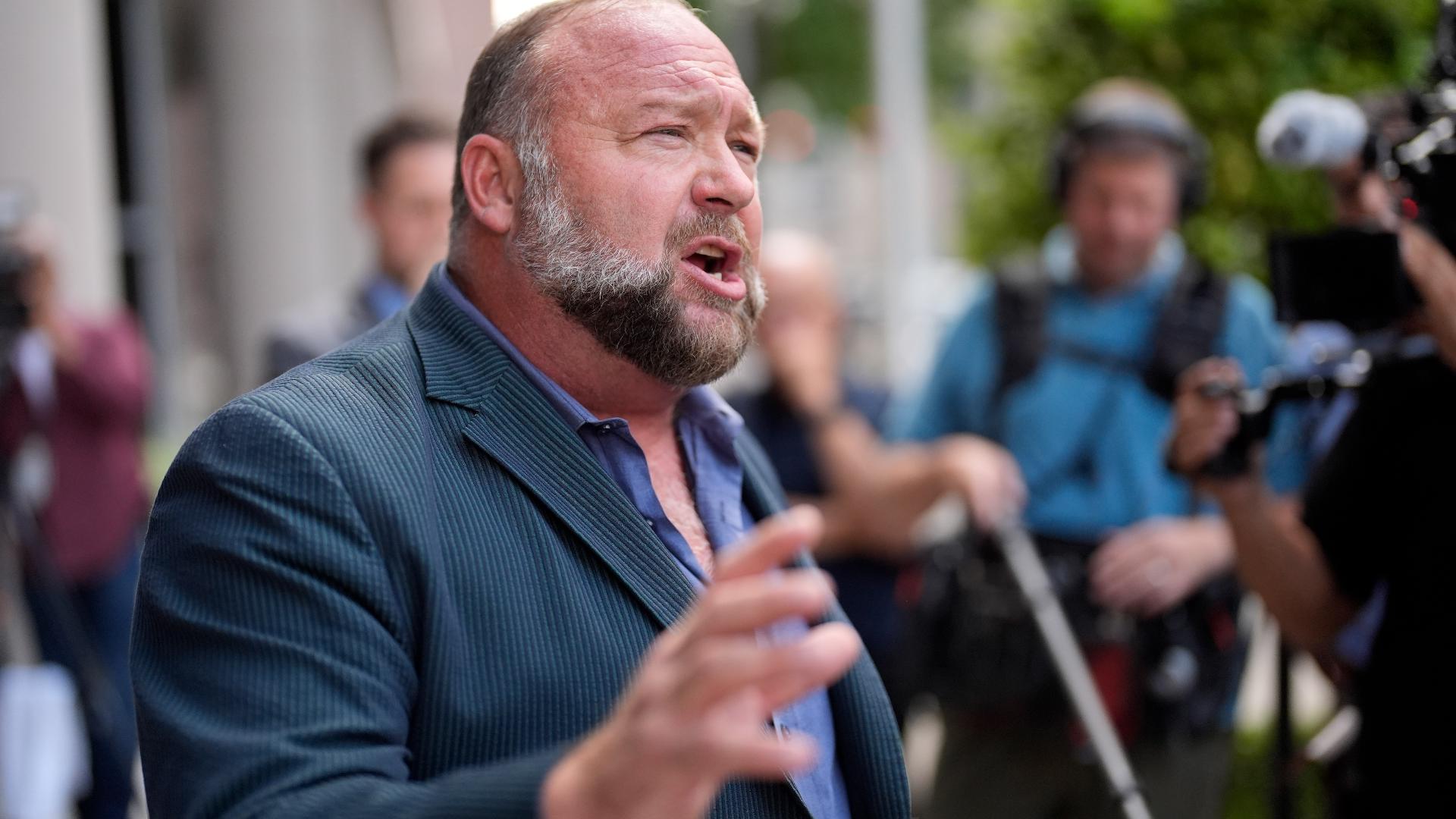 Alex Jones asks SCOTUS to hear Sandy Hook judgment appeal | whas11.com