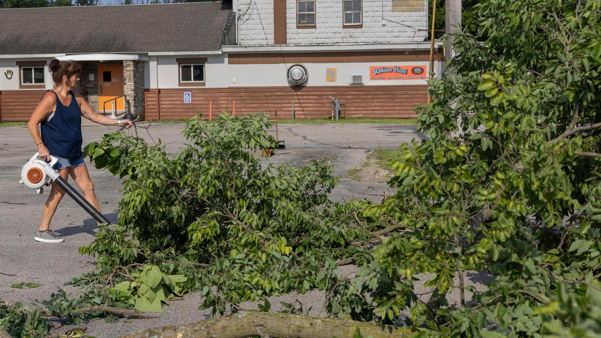 Derecho hits Upper Plains with hurricane-force winds | whas11.com