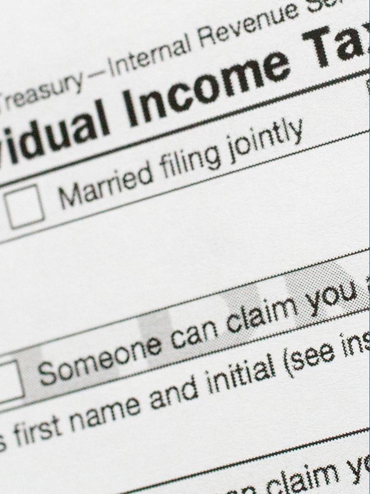How to file for a tax extension | 2025 Kentucky tax deadline | whas11.com