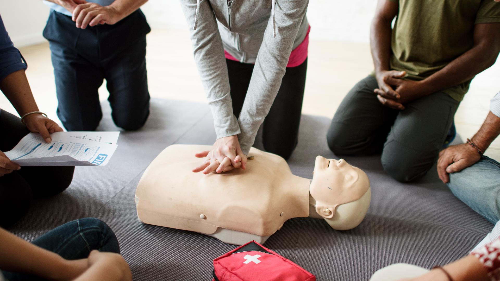 New CPR guidelines: Choking for all ages, opioid overdoses | whas11.com