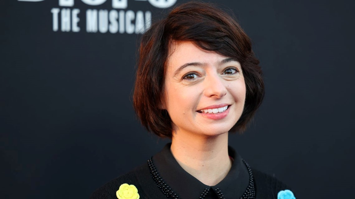 'Big Bang Theory' Star Kate Micucci Reveals Lung Cancer Diagnosis ...