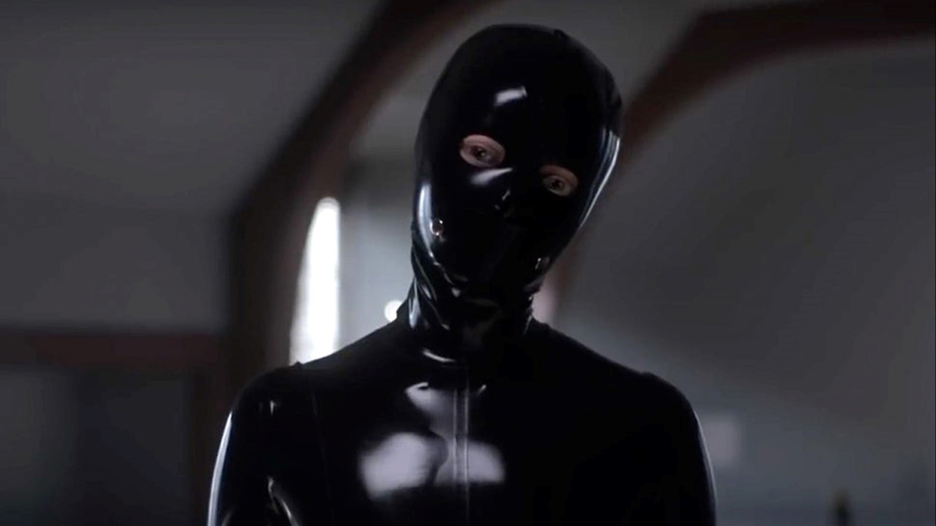 'AHS' Newcomer Sierra McCormick on Extending the Rubber Man Legacy ...