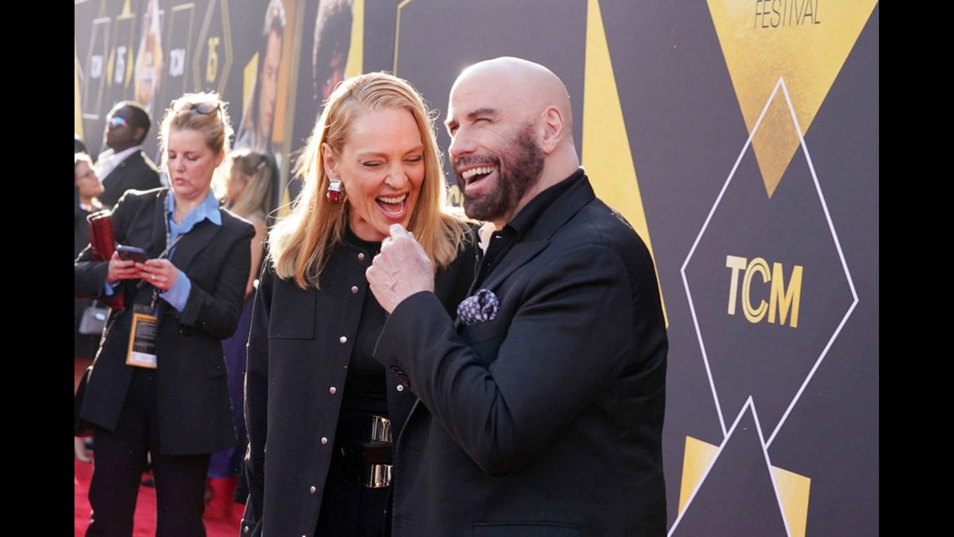 Uma Thurman Reacts to Reuniting With 'Pulp Fiction' Cast 30 Years Later ...