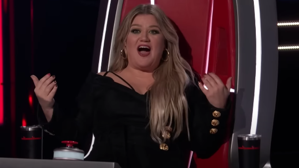 'The Voice': Kelly Clarkson Nearly Falls Out of Her Chair After Chance ...