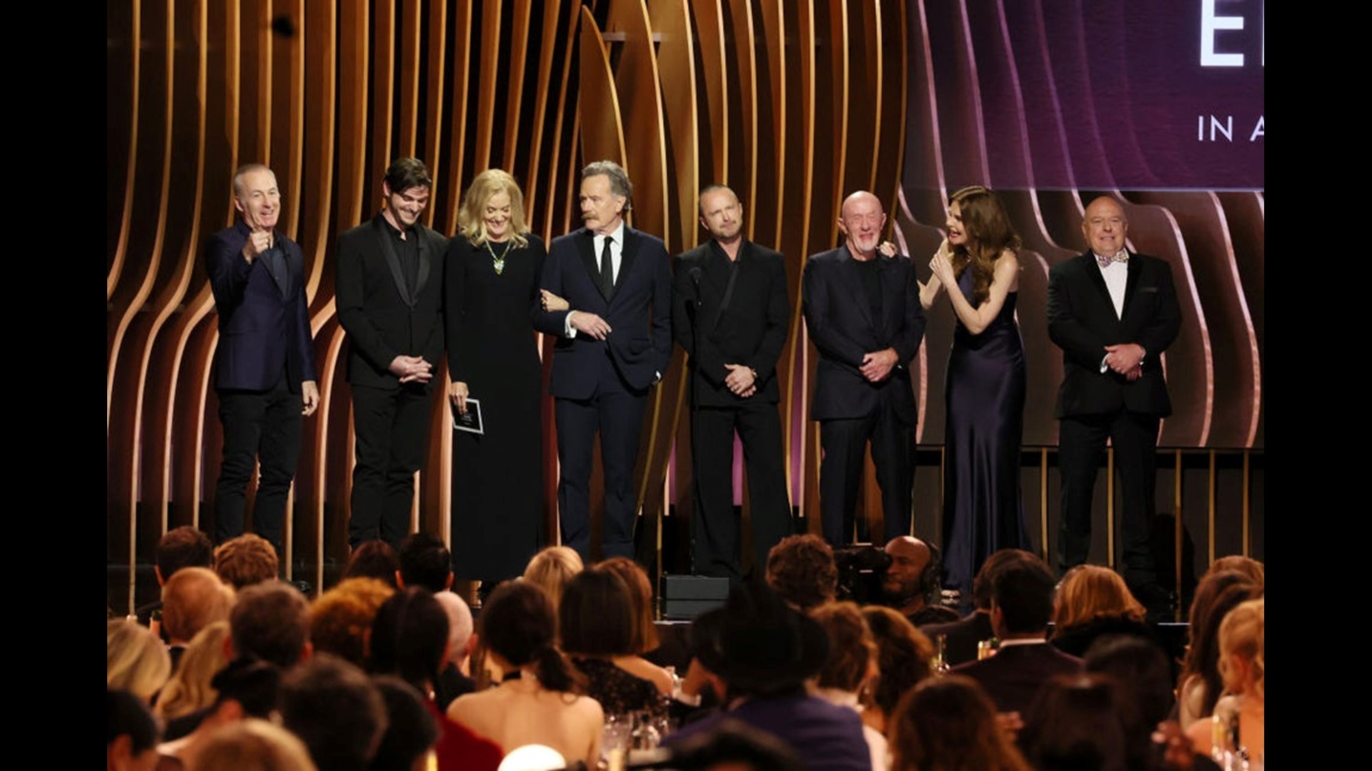 'Breaking Bad' Cast Reunites on Stage at the 2024 SAG Awards: See the ...