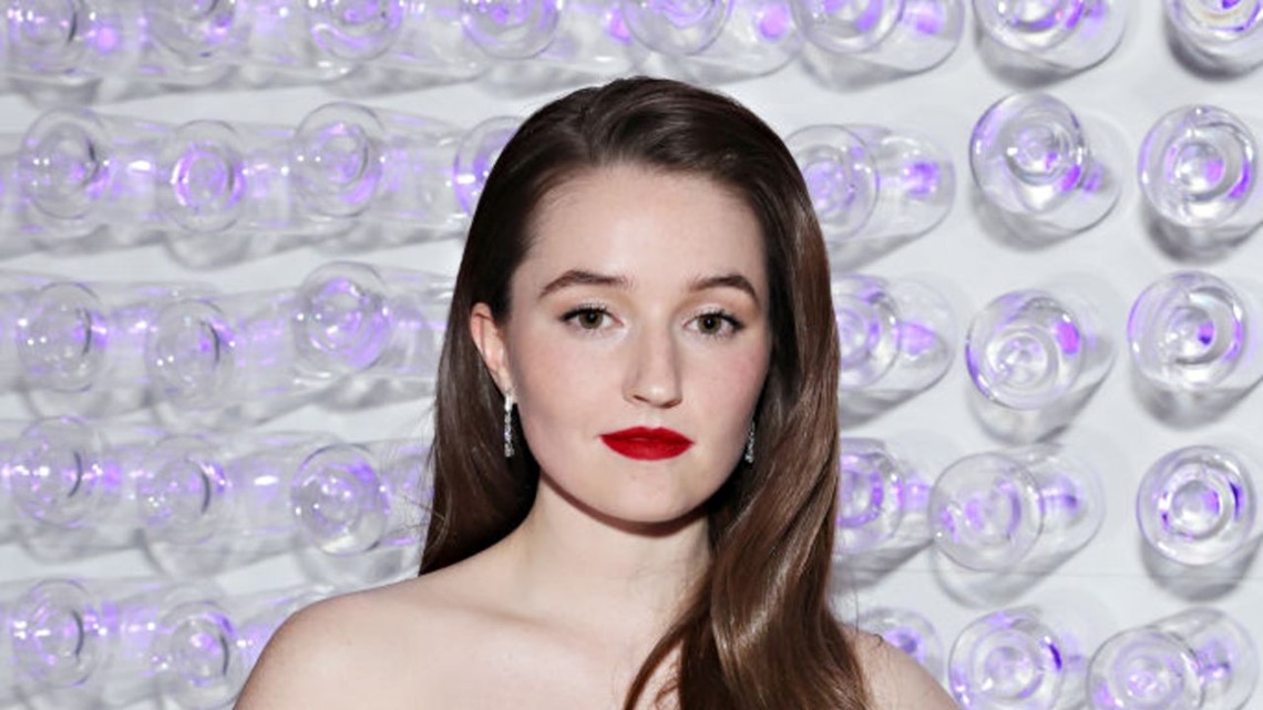 Kaitlyn Dever Mourns Mother's Death in Heartbreaking Tribute: 'I Will ...