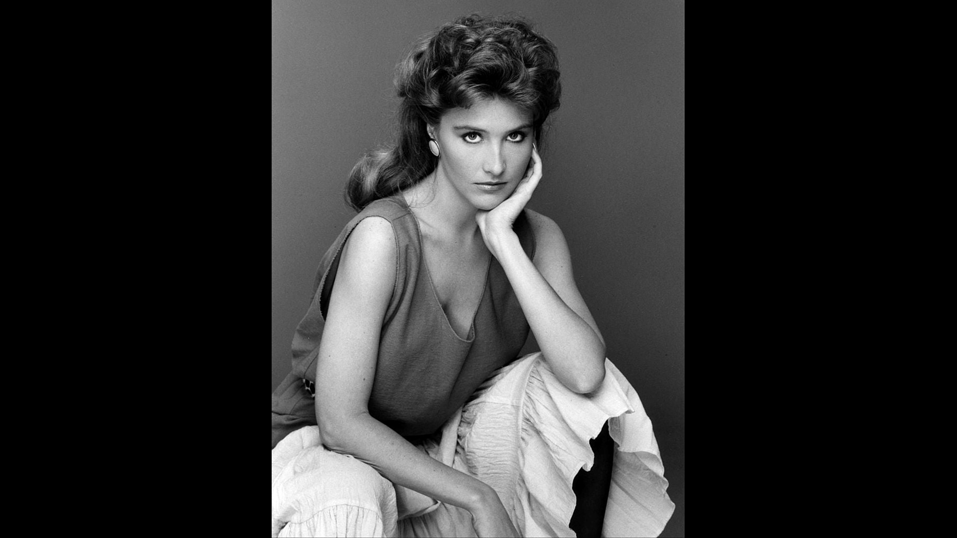 Robyn Bernard, 'General Hospital' Star, Dead at 64 | whas11.com