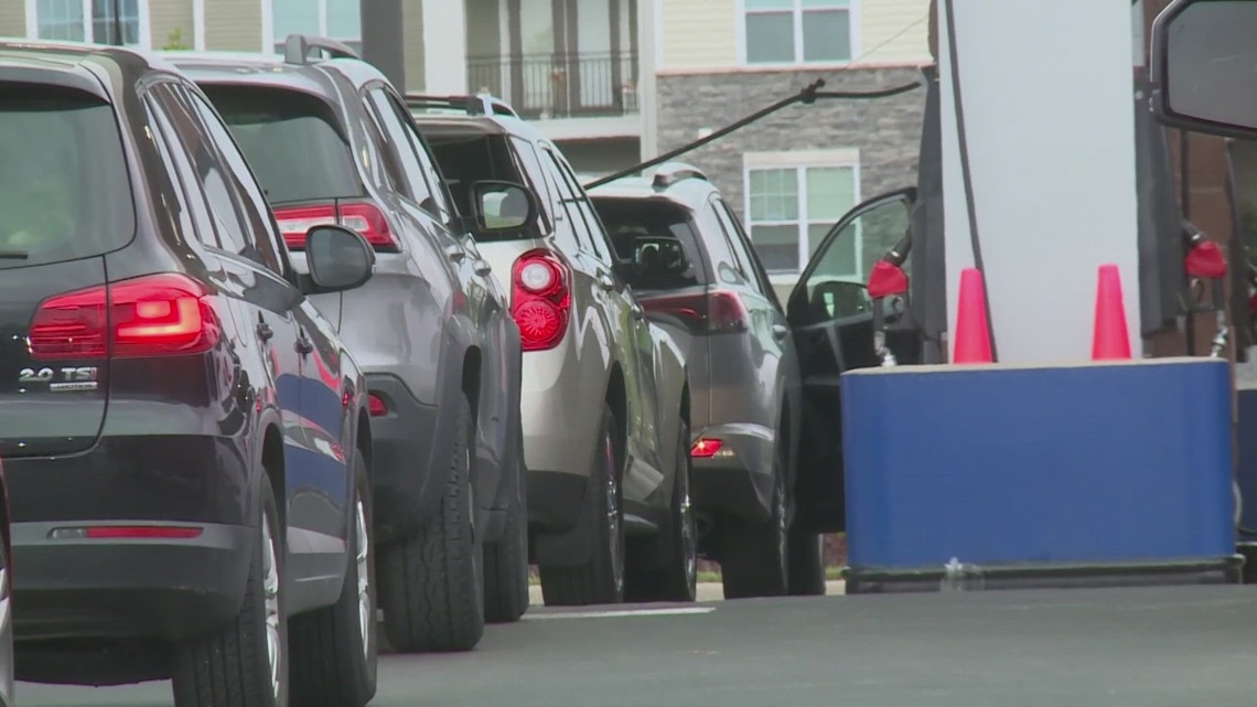 Louisville gas prices drop for second week in a row | whas11.com