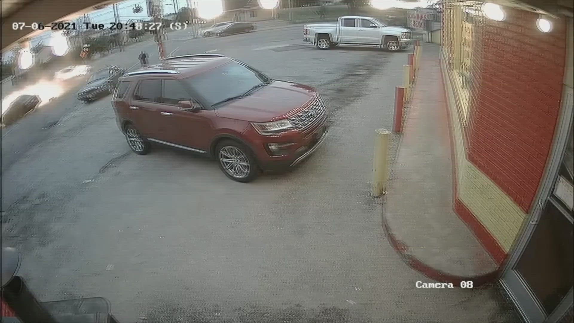 Trial of Louisville police offcer involved in deadly chase begins ...