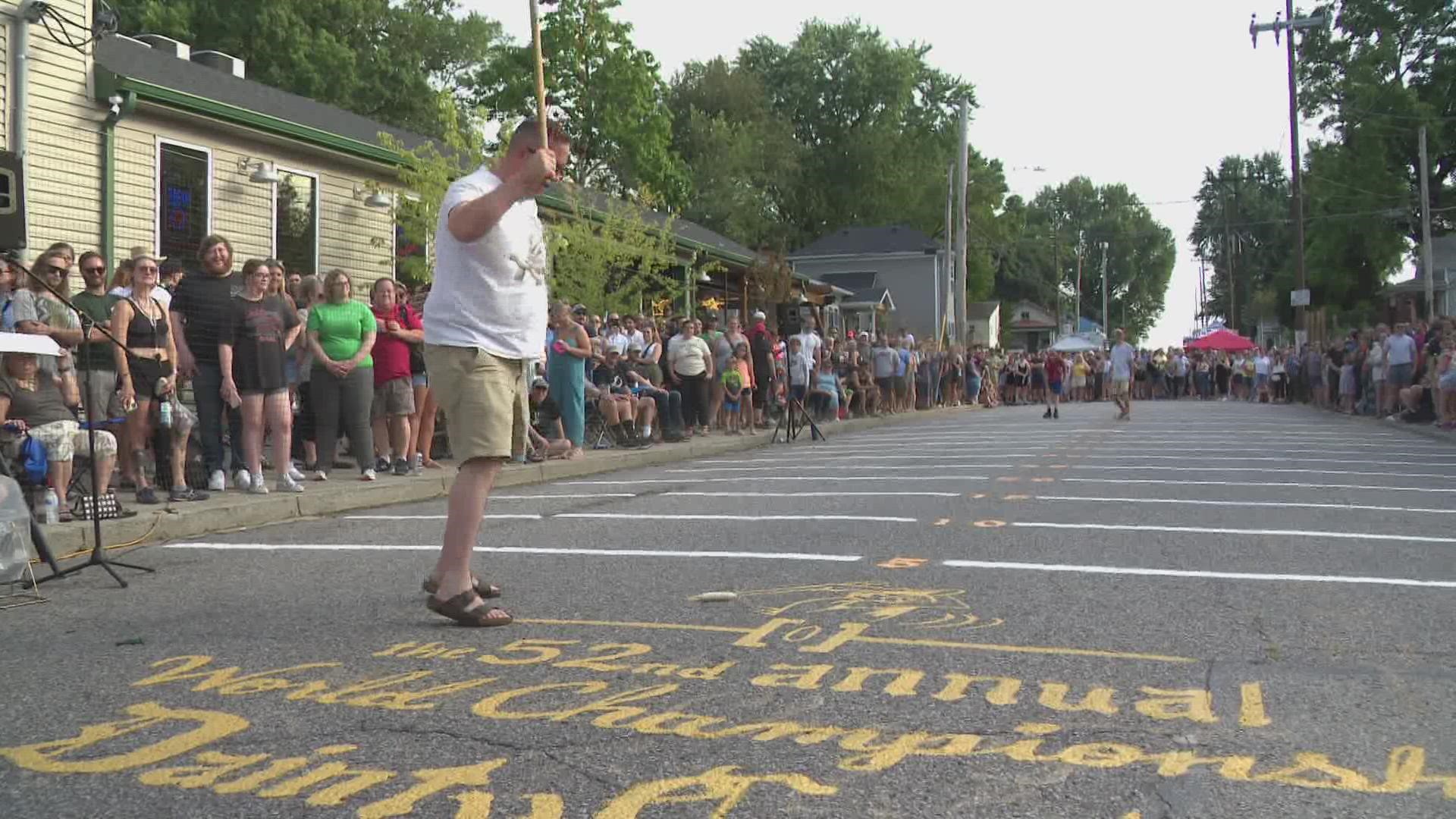 Hundreds line streets in Schnitzelburg for annual Dainty Contest ...