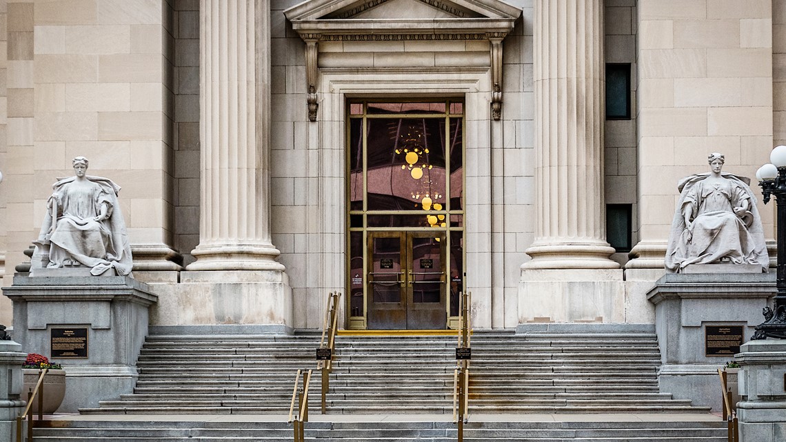 Indiana federal courthouse updates social distance guidelines | whas11.com