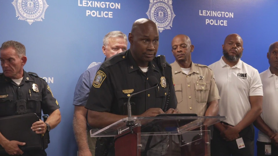 Kentucky trooper shot, suspect dead after church shooting | whas11.com