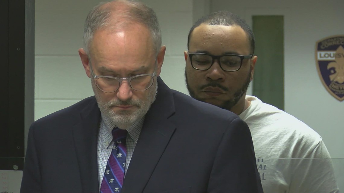 Man pleads not guilty to 2021 Nowhere Bar parking lot murder | whas11.com