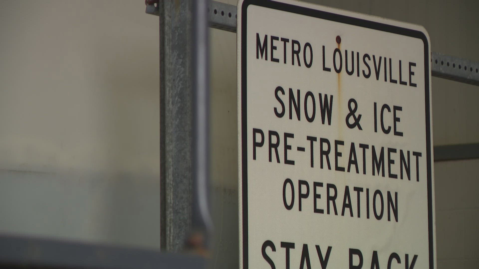 Kentuckiana snow crews deploy brine, revise snow routes to tackle ...