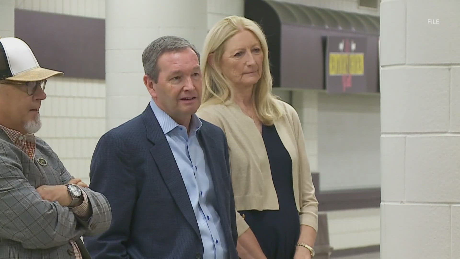 UK athletic director Mitch Barnhart to retire after 24 years | whas11.com