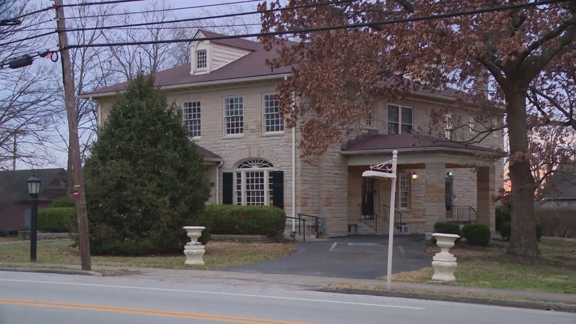 Oldham funeral home could become 12-room boutique hotel | whas11.com