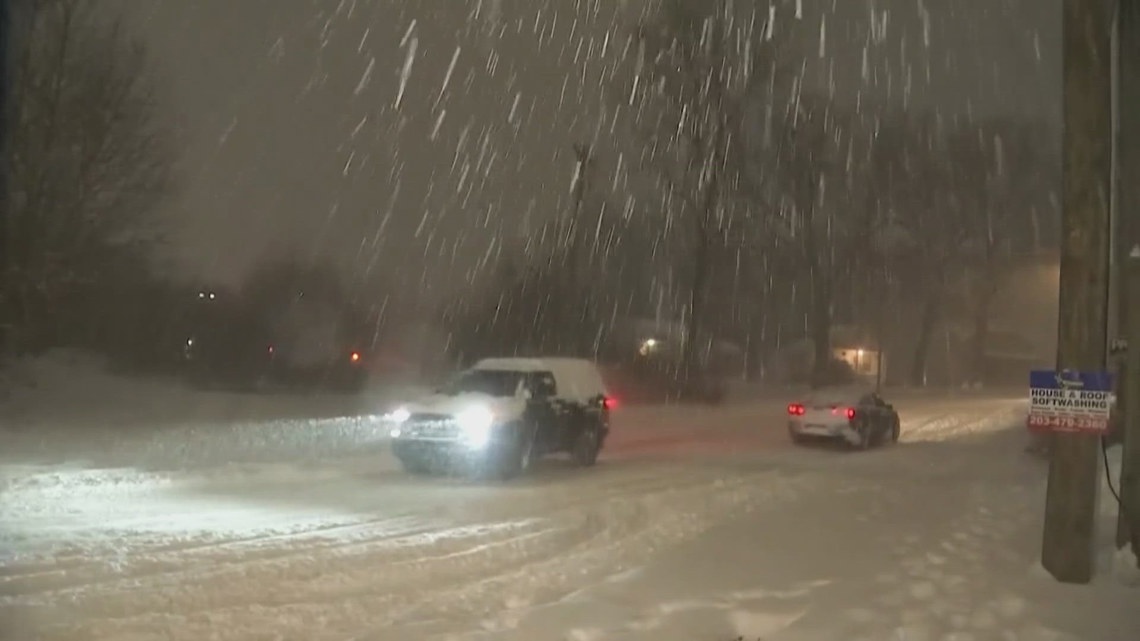 Strong blizzard conditions threaten to disrupt holiday travel | whas11.com