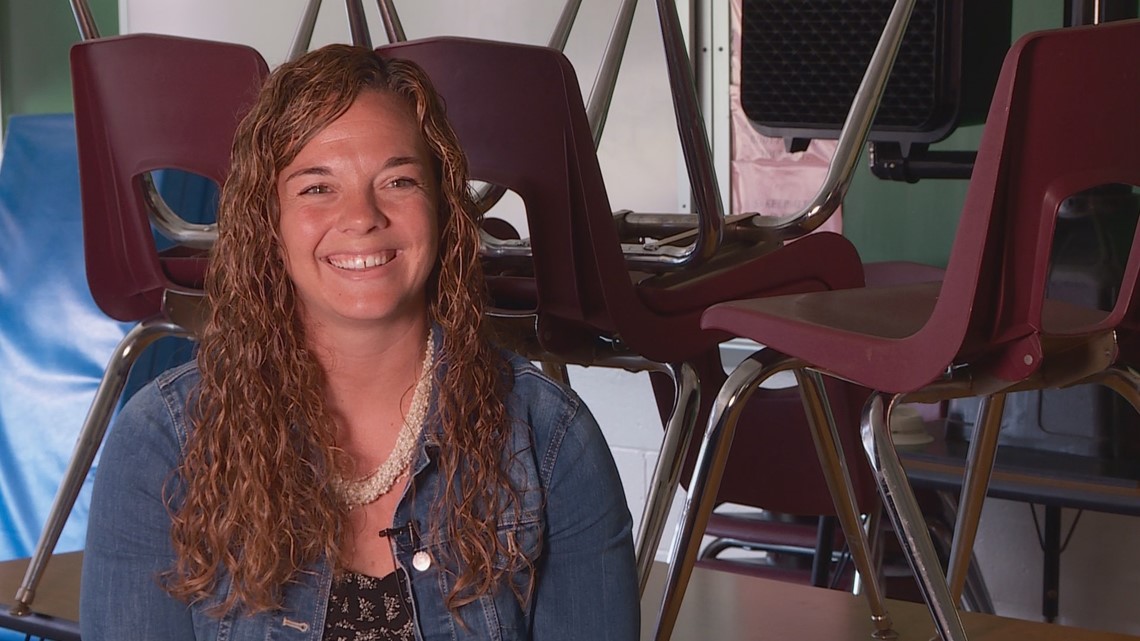 JCPS teacher spending summer as softball star | whas11.com