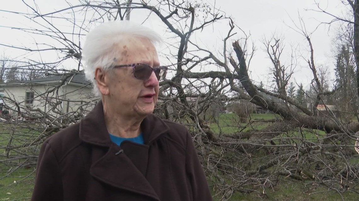 Powerful winds rip through Bullitt County, toppling trees and damaging ...