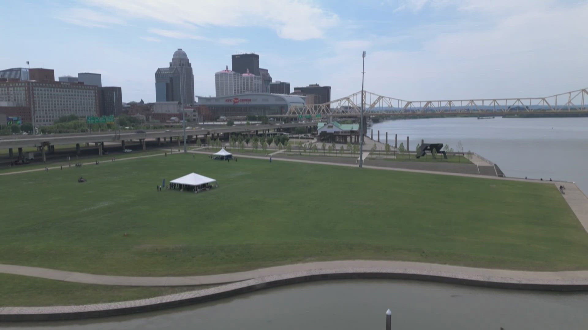 Kentucky Kingdom prepares for summer season with ticket deals | whas11.com