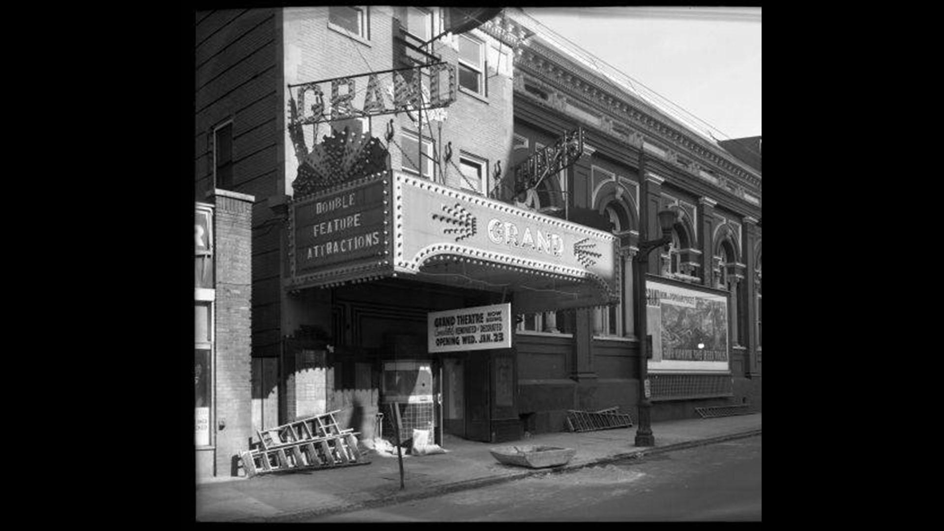 Historic photos of buildings, people on Old Walnut Street | whas11.com