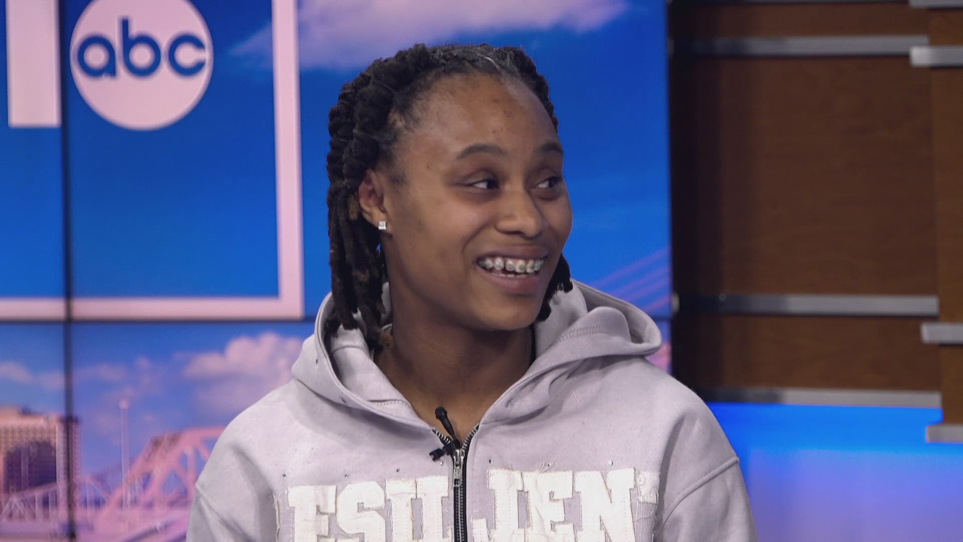 Thundasia, born under Thunder Over Louisville fireworks, shares ...