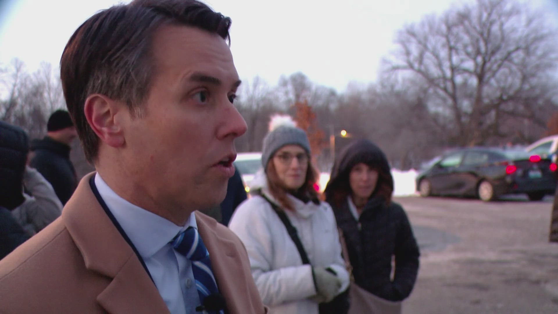 What are snow fleas? Why tiny black bugs show up on snowy days | whas11.com