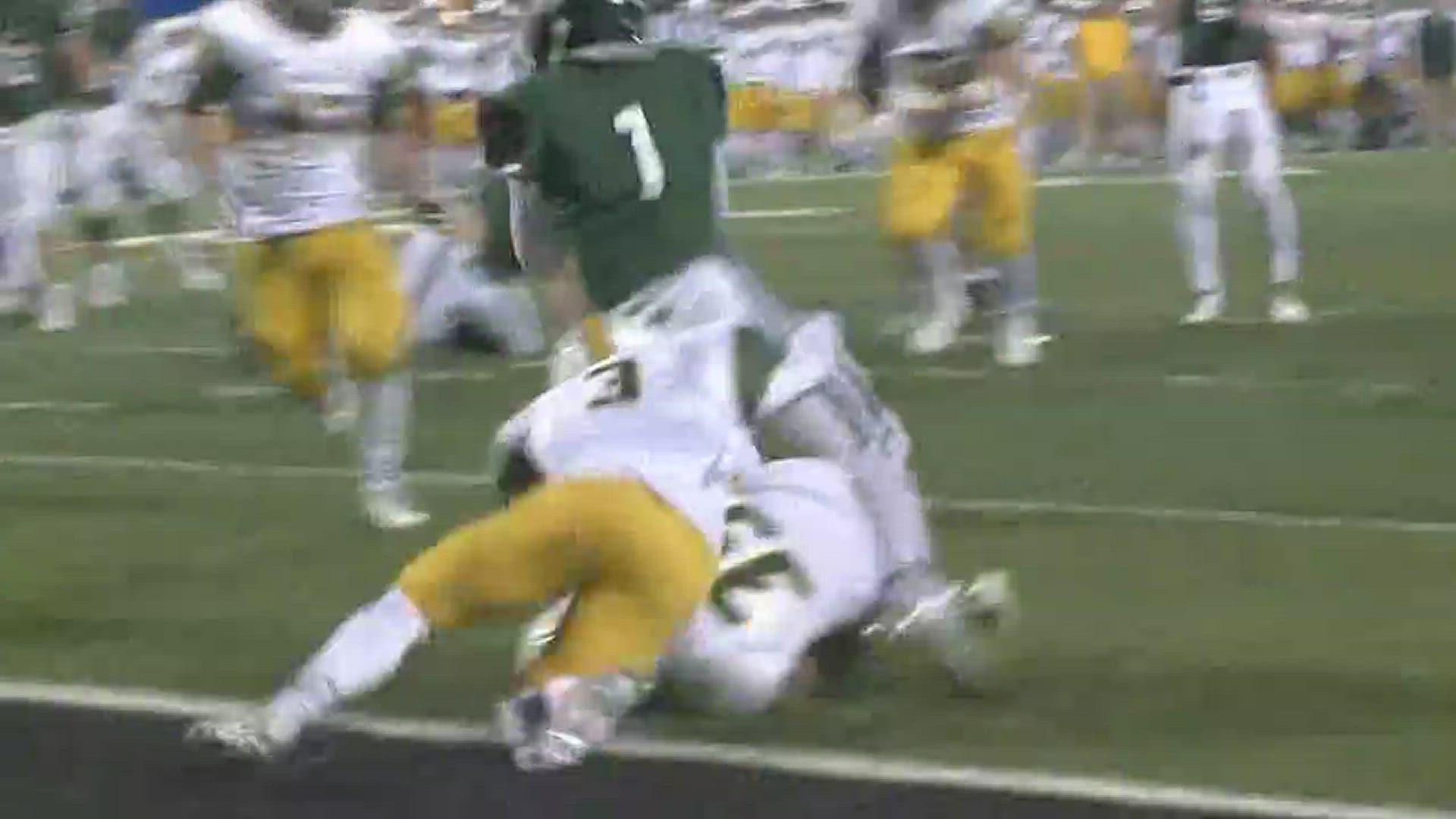 Trinity WR Moore commits to Texas | whas11.com