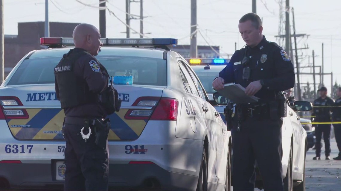 LMPD investigating fatal shooting in Algonquin area | whas11.com