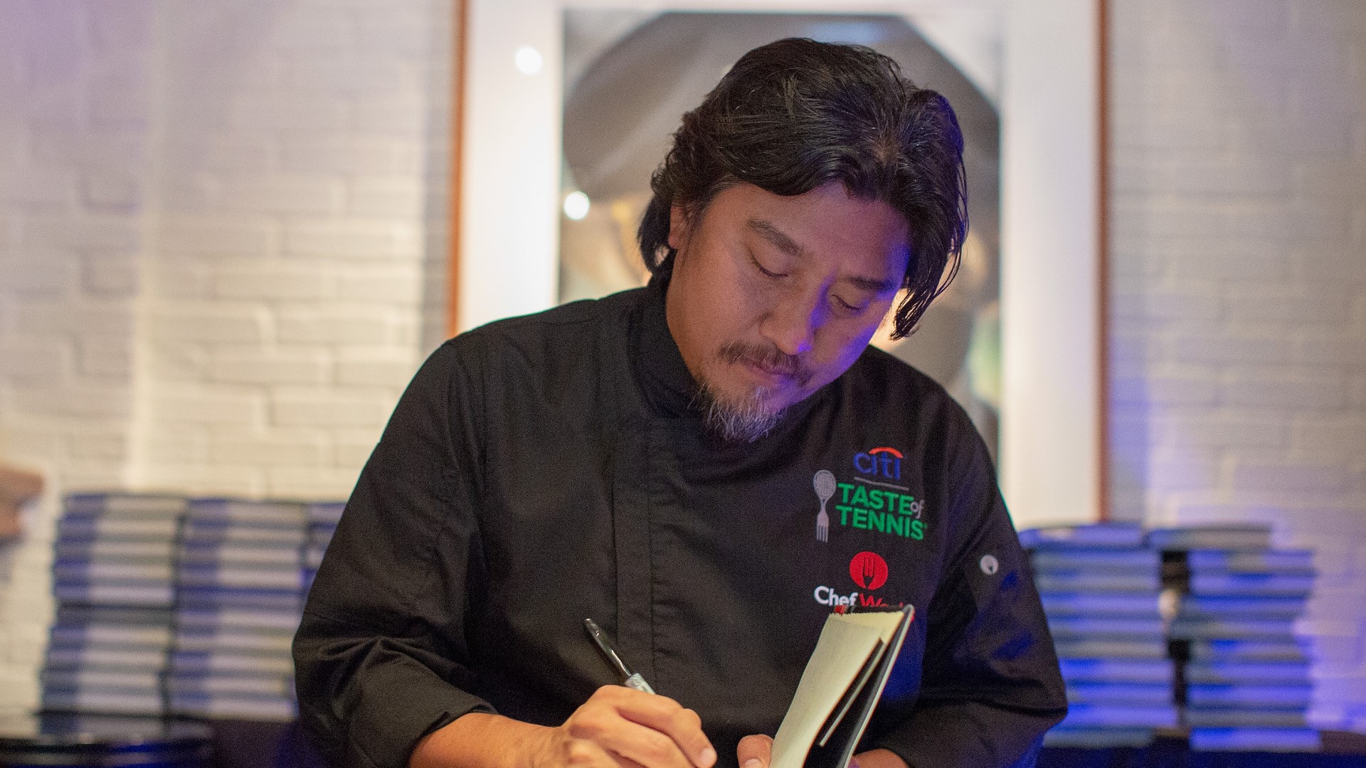 Chef Edward Lee buys new phone for Louisville federal worker's son ...