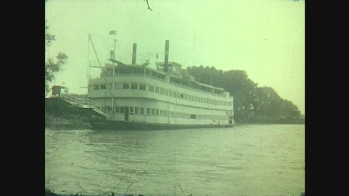 The Arrival of the Belle of Louisville in 1962 | whas11.com