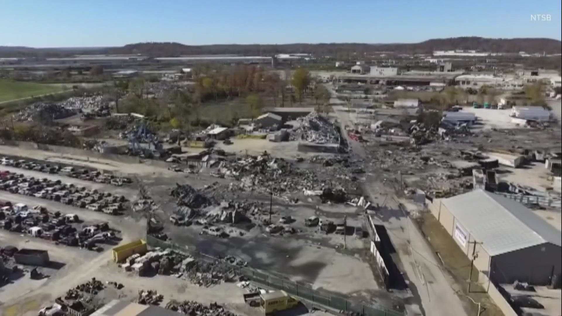 Louisville opens UPS crash site for guided media tour | whas11.com