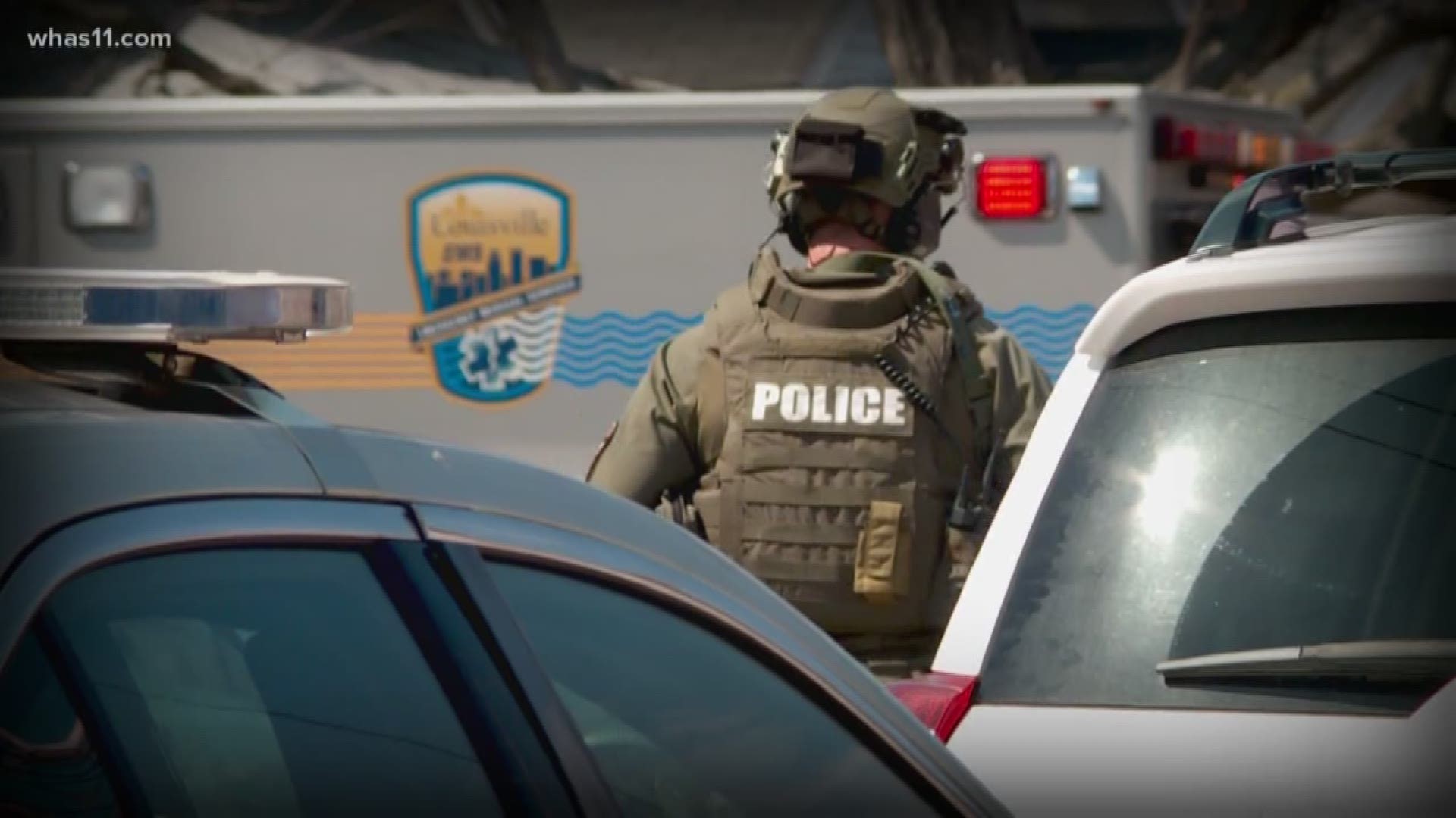 Officers reflect on two hours-long SWAT situations days apart | whas11.com