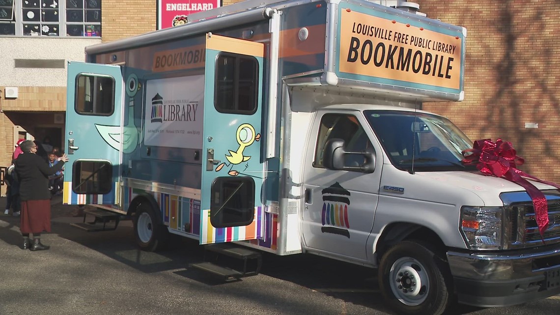 Louisville library unveils new children's bookmobile | whas11.com