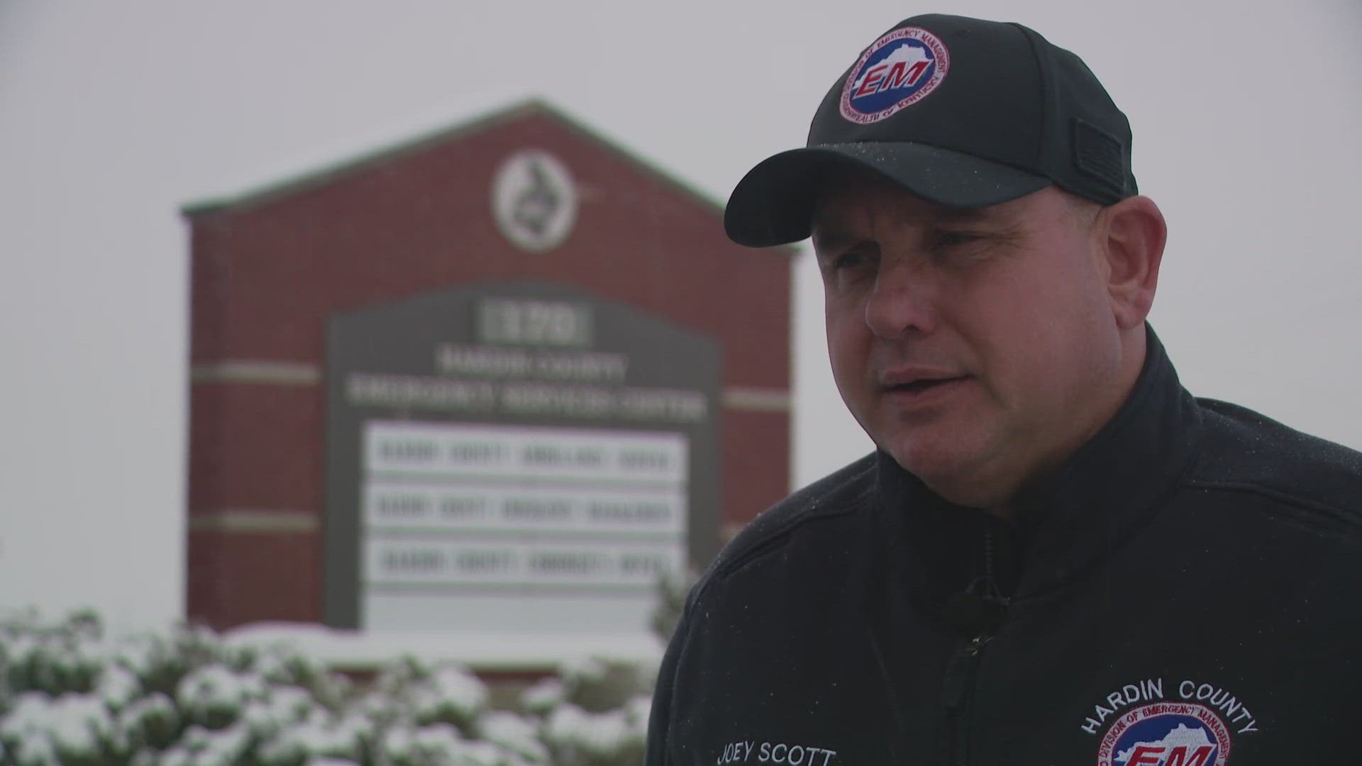 Hardin County crews work to treat roads as more snow arrives Friday ...