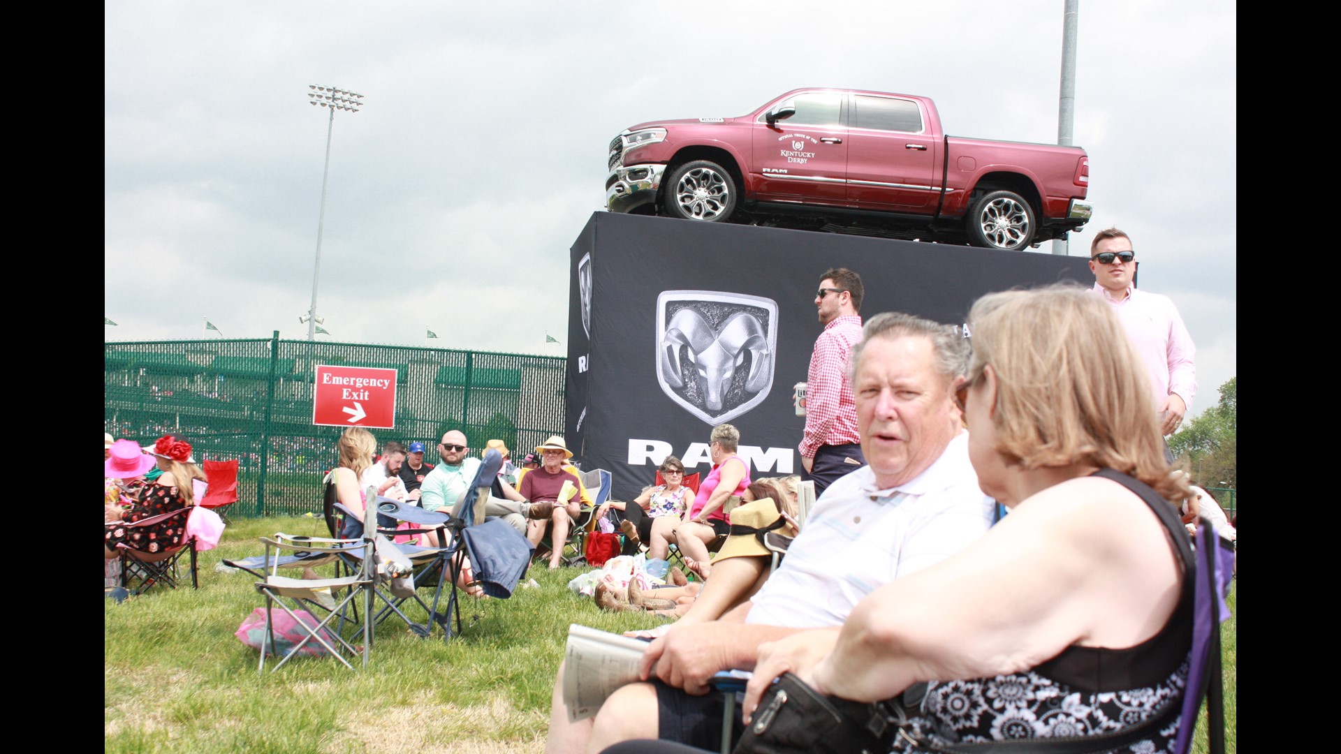 GALLERY: The views from the Infield of Oaks 144 | whas11.com