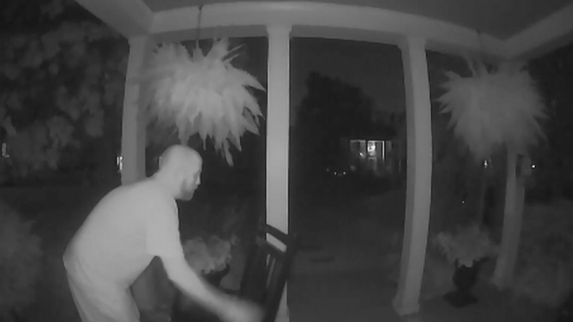 Wanted ‘Botanical Bandit’ on the run as victims claim property | whas11.com