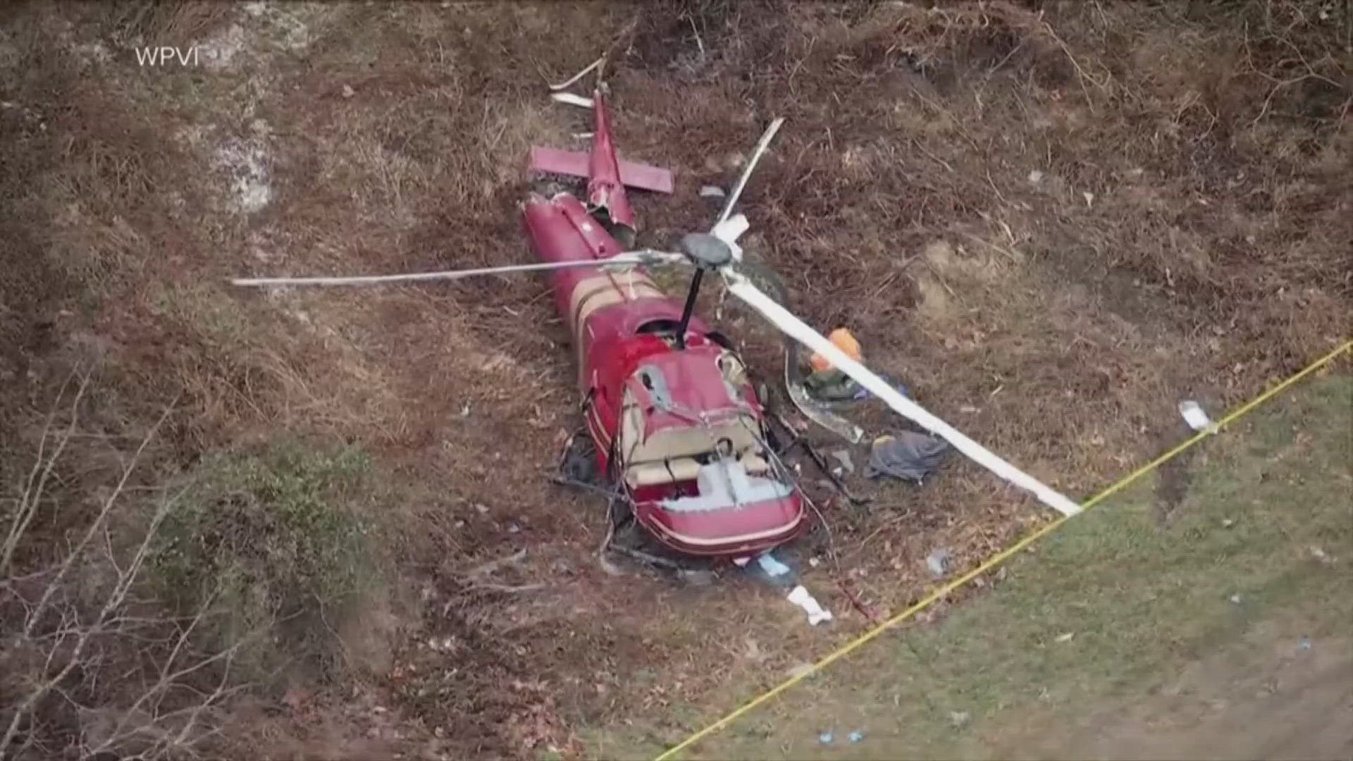 1 dead, 1 injured after helicopter crash south of Philadelphia | whas11.com