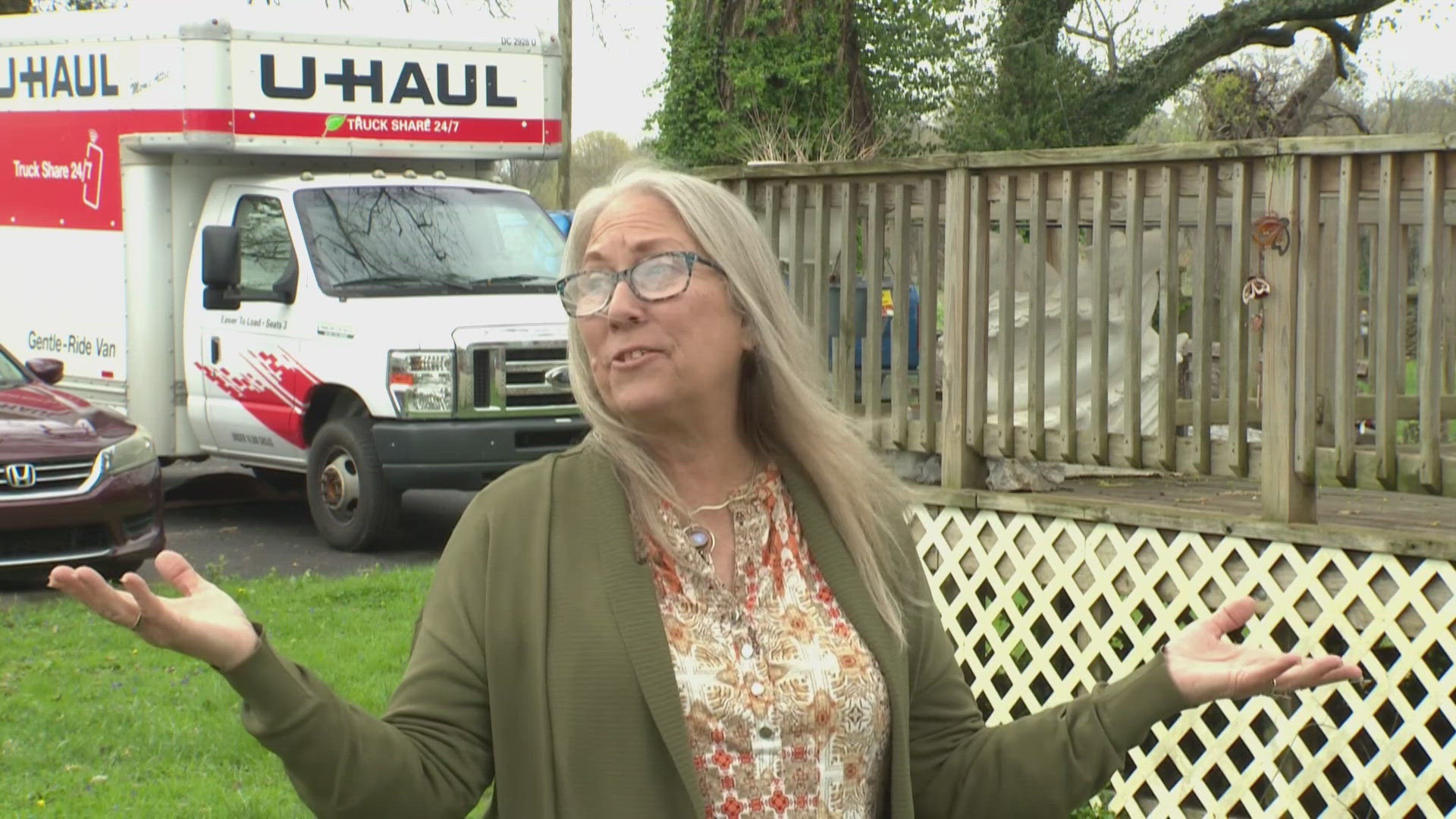 Ohio River flooding prompts Louisville woman to leave home for good ...