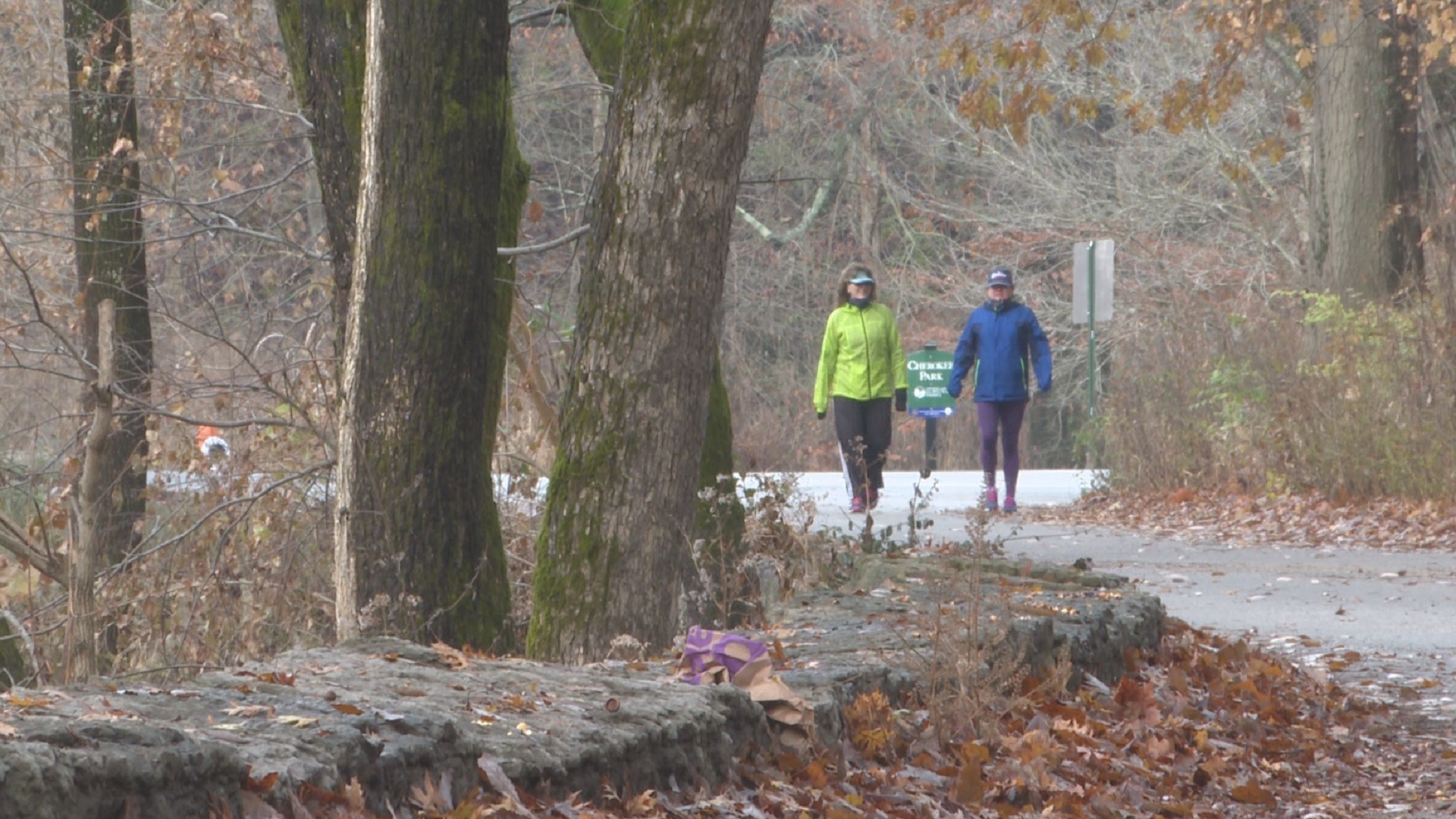 Community enjoys car-free day at Cherokee Park's scenic loop | whas11.com