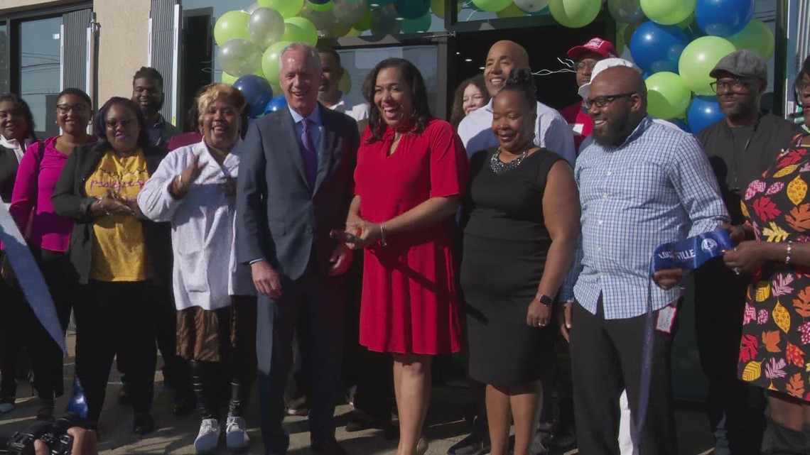 Louisville mayor celebrates 'The Well' opening | whas11.com