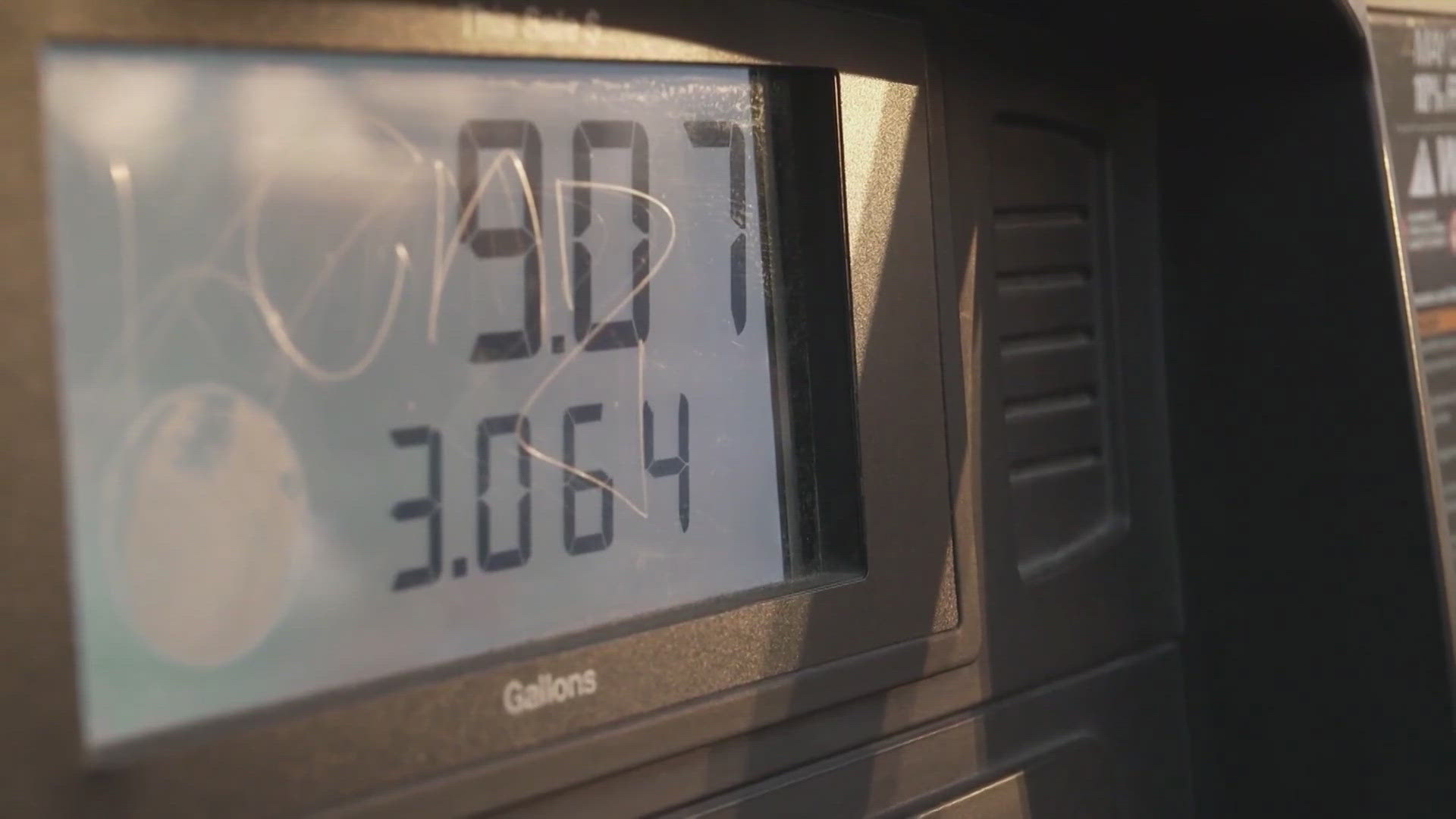 Louisville gas prices drop for second week in a row | whas11.com