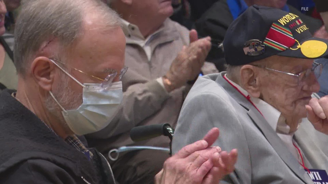 Honor Flight Bluegrass honors WWII veterans 81 years after Pearl Harbor ...