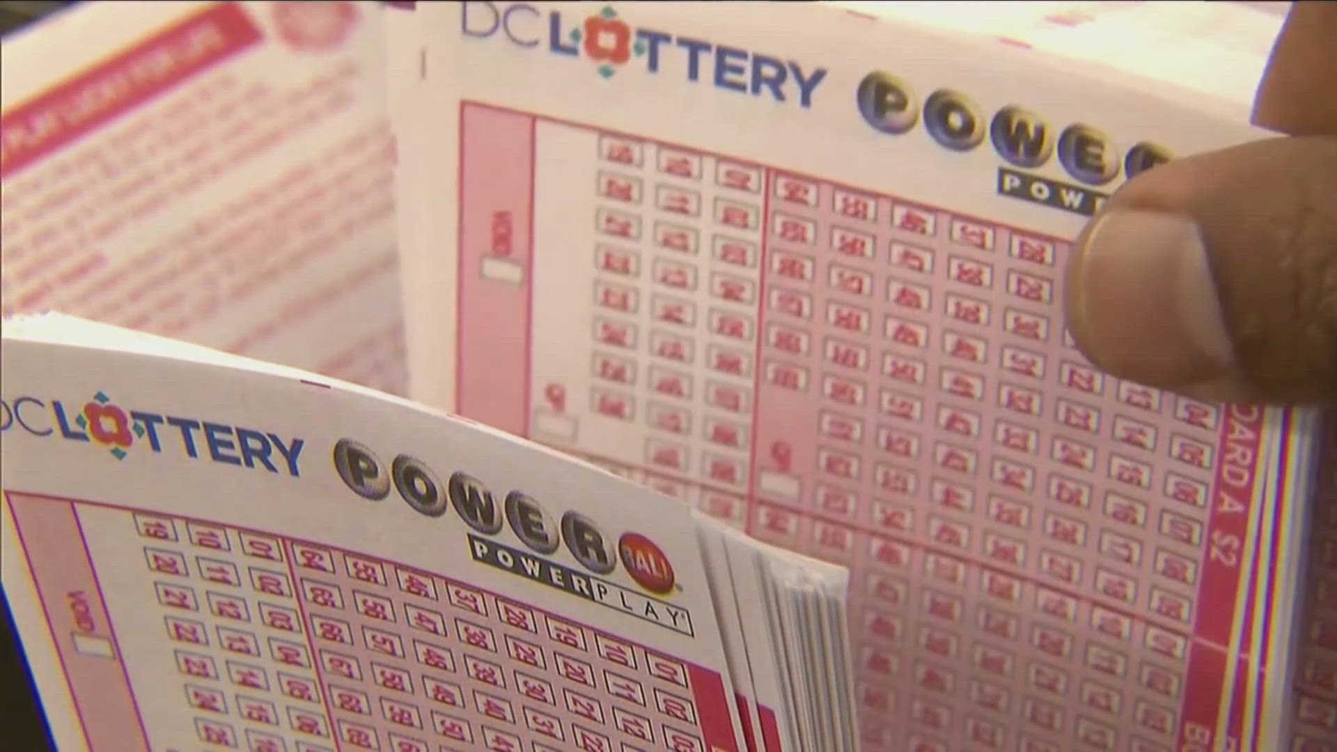 Christmas Eve Powerball hit sparks historic $1.8B win | whas11.com