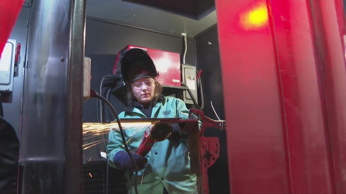 KY high schoolers participate in all-girls welding competition | whas11.com