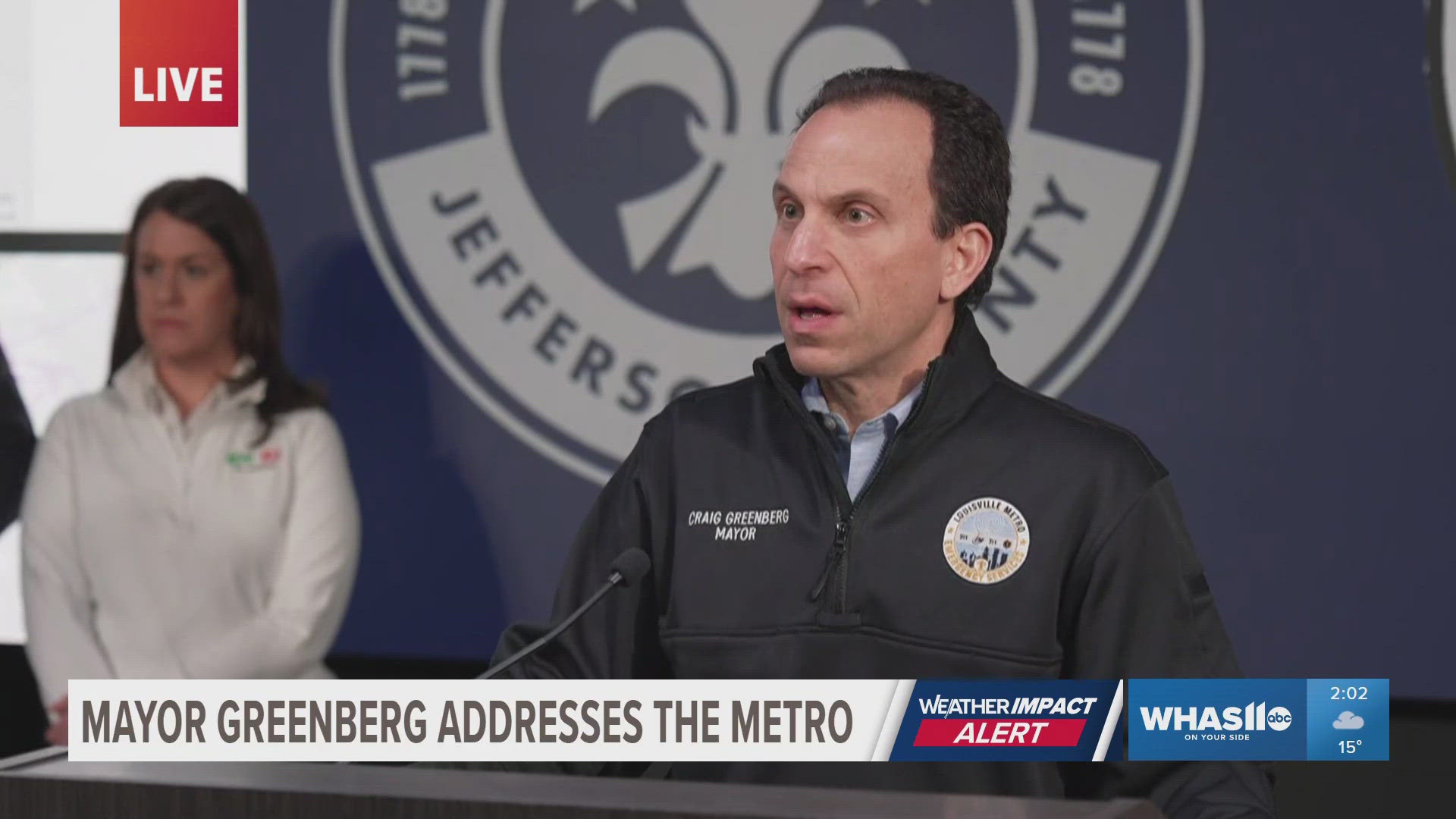 Snow blankets Louisville: Mayor urges caution as crews salt roads as ...