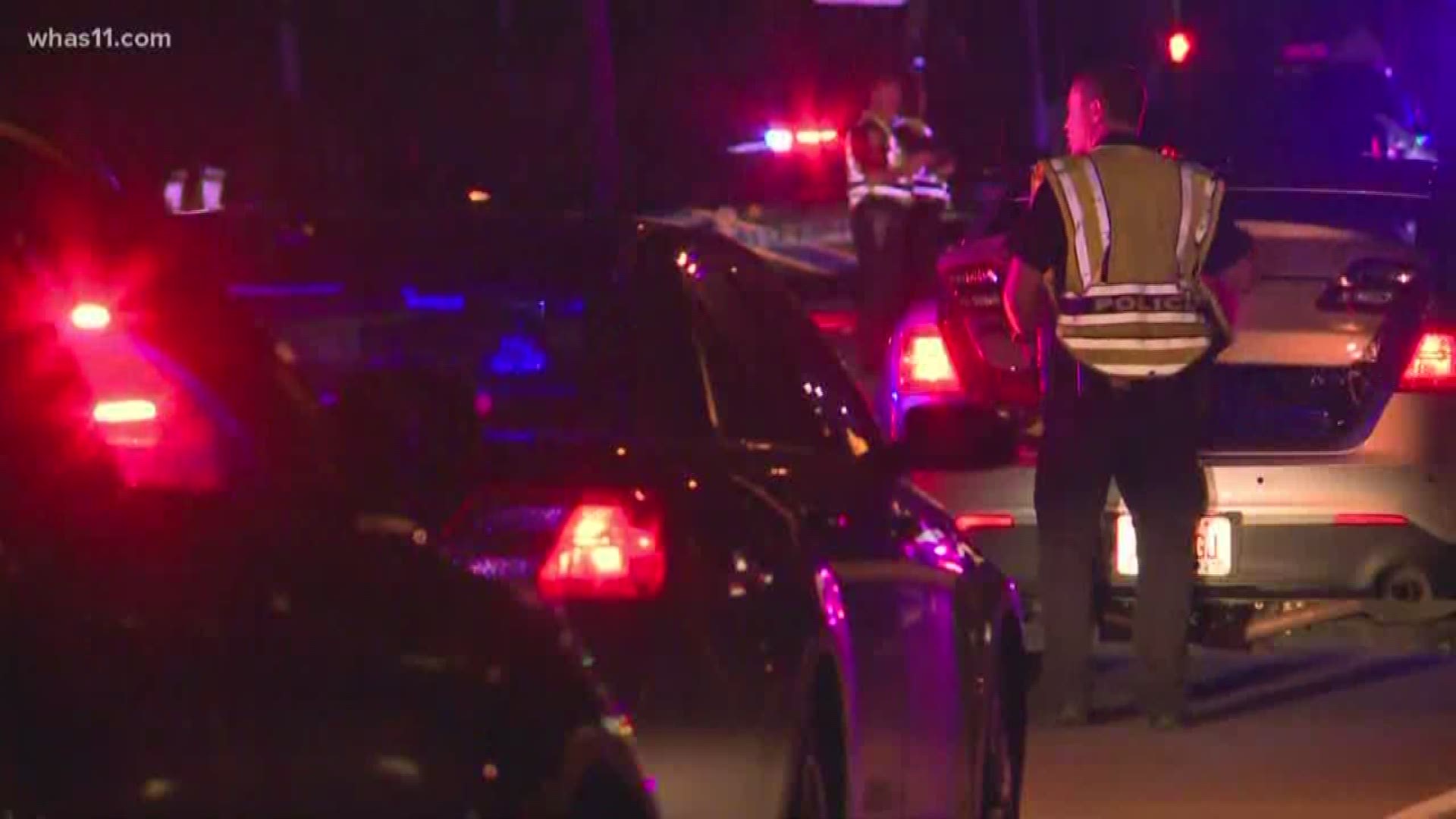 59-year-old struck, killed on Cane Run Road | whas11.com