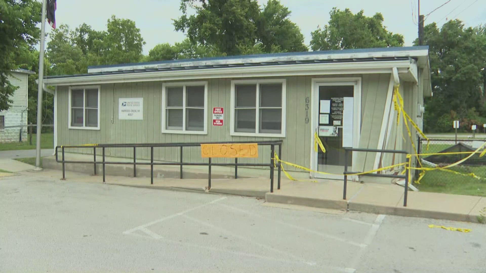 Harrods Creek Post Office closed after car crashes into building ...