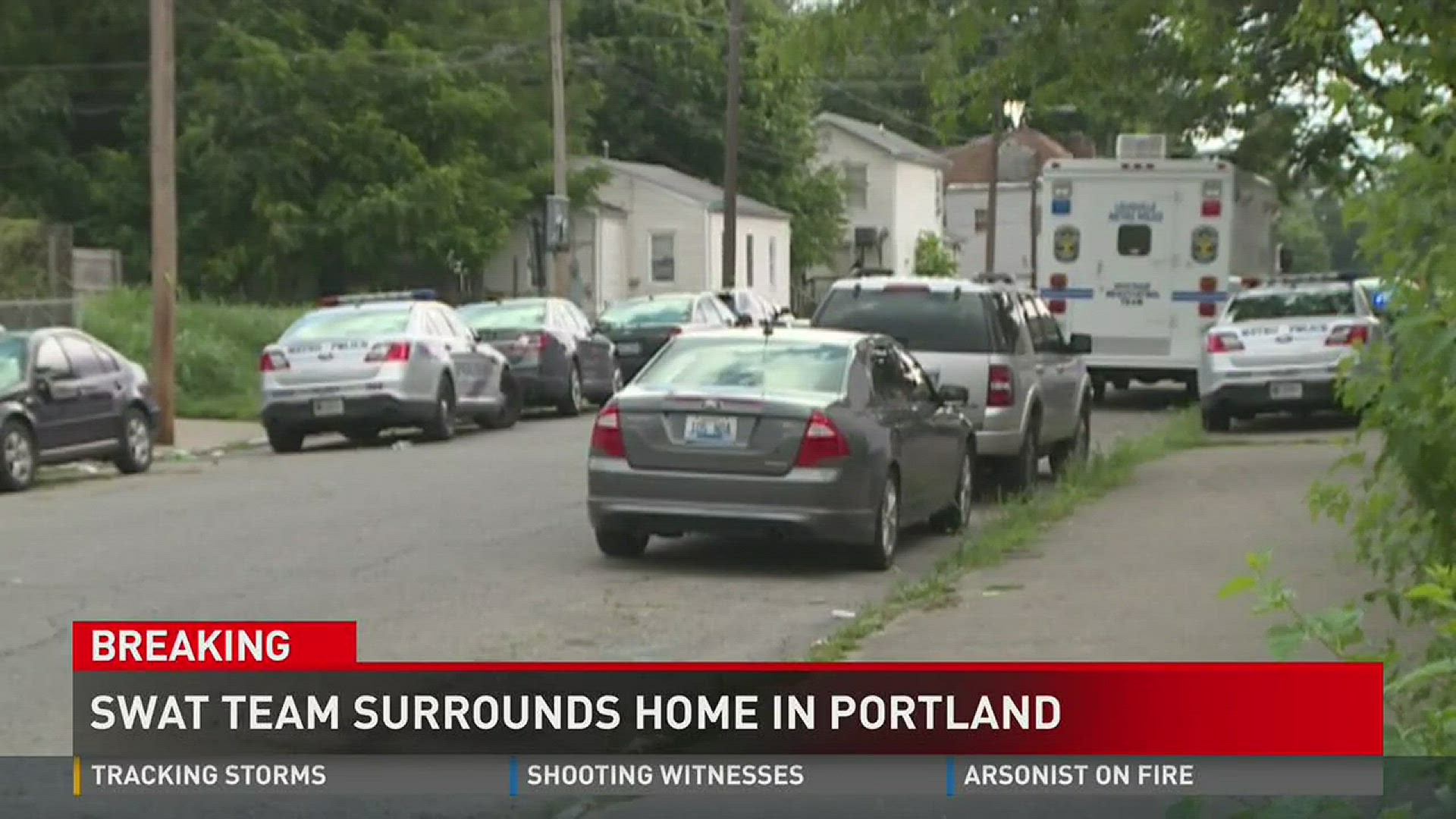 Two people in custody after SWAT situation | whas11.com